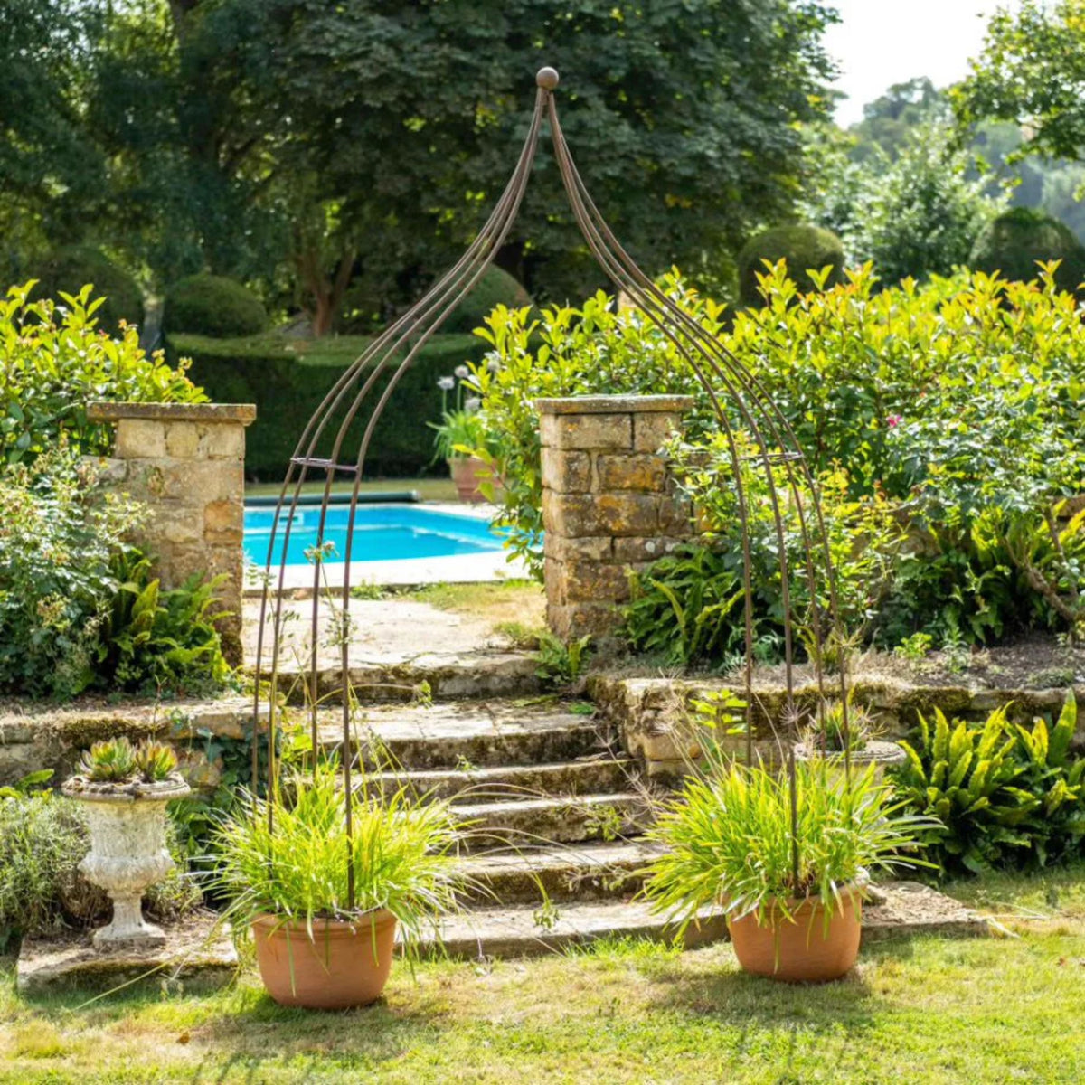 Ascalon Wigwam Arch — Outdoor Iconic